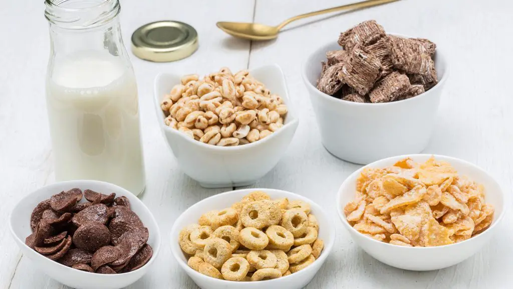 Cereales de colores ¿Cuáles son los más comunes? Calorias, tipos y más.