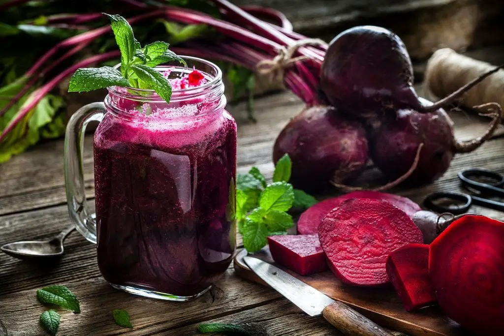 Jugo de betabel (Propiedades + Recetas) - ¿Para qué sirve?